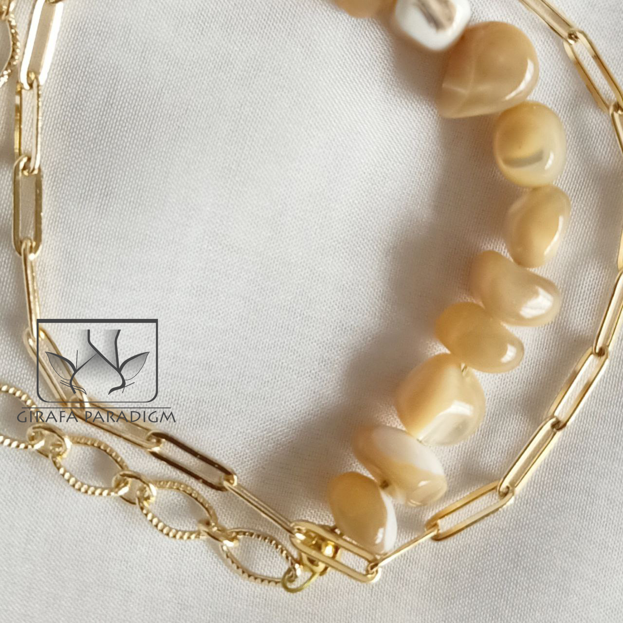 Beige & Gold bracelets set – girafa paradigm