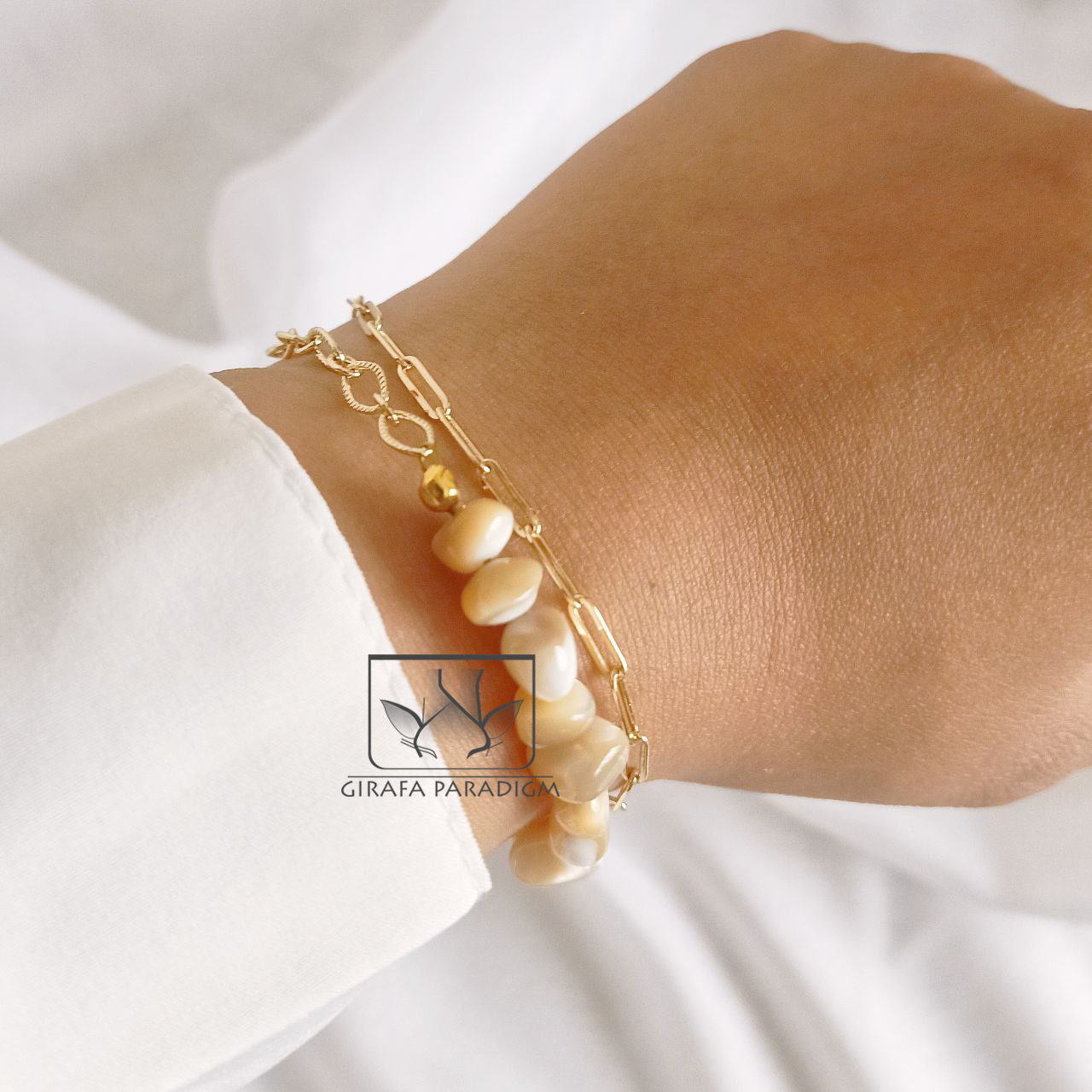 Beige & Gold bracelets set – girafa paradigm